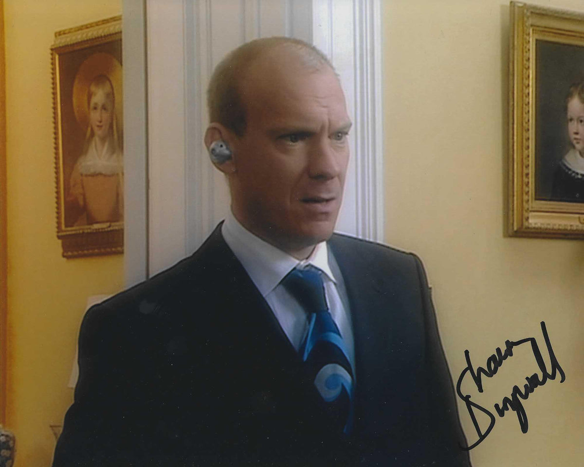 Shaun Dingwall 10 X 8 Signed in Black Doctor Who – Showmasters Comic ...