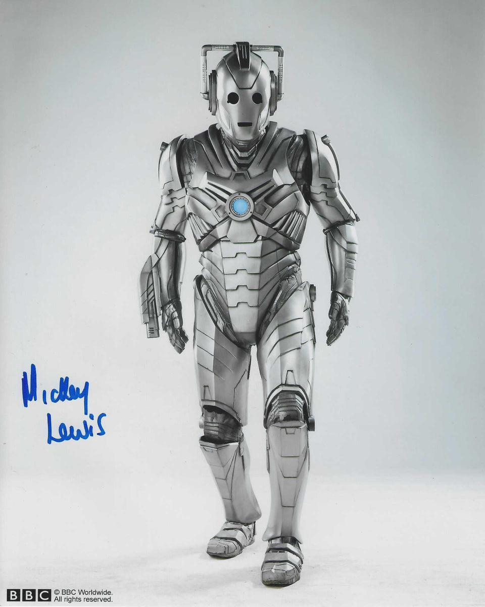 Mickey Lewis 10 X 8 Signed In Blue Doctor Who – Showmasters Comic Con ...