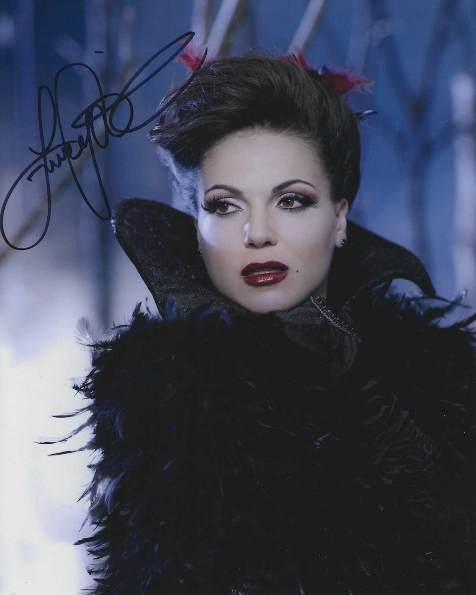 Lana Parilla 10x8 signed in Black Once Upon a Time – Showmasters Comic ...