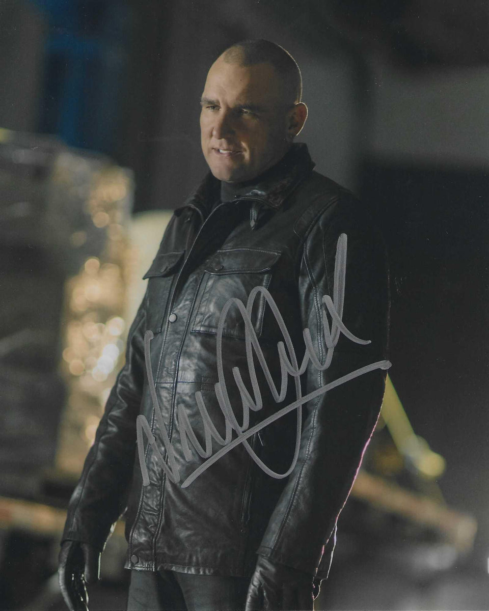 Vinnie Jones 10x8 Signed In Silver – Showmasters Comic Con Official ...
