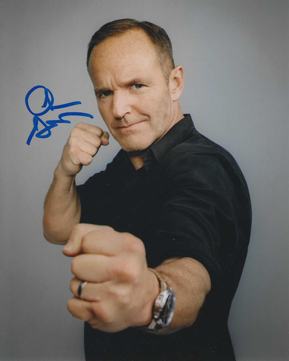 Clark Gregg signed 10x8 in Blue Agents of shield – Showmasters Comic ...
