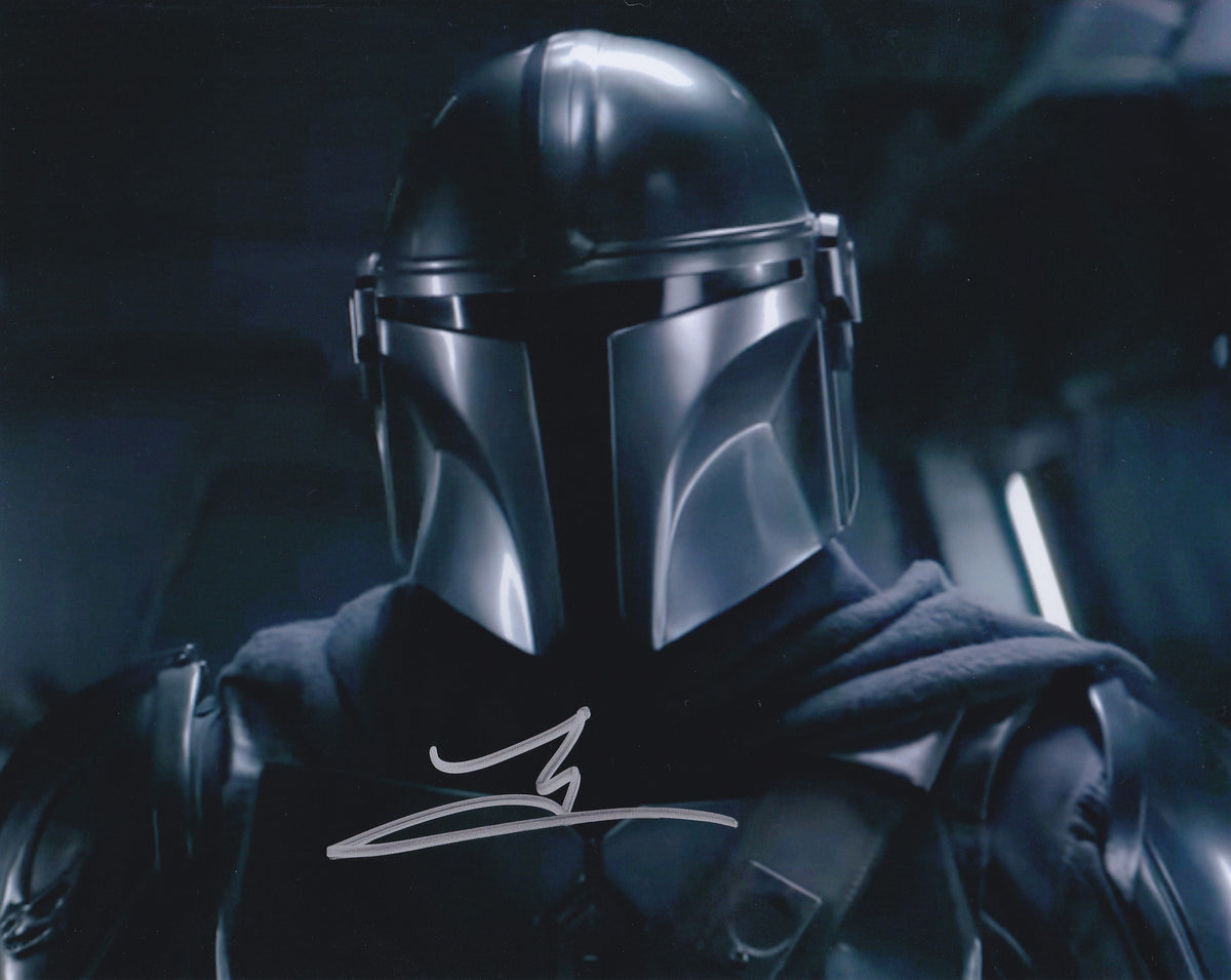 Tom O'Connell 10x8 signed in Silver Star Wars – Showmasters Comic Con ...