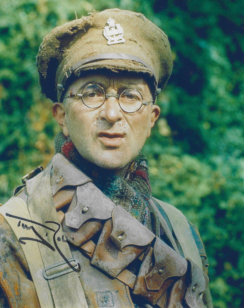 Tony Robinson 10x8 signed in Black Black Adder – Showmasters Comic Con ...