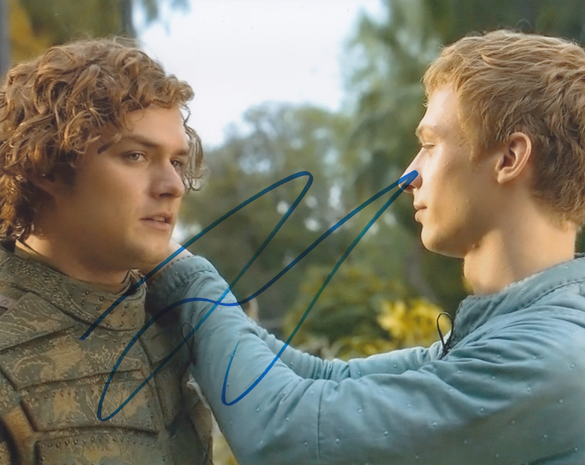 Finn Jones 10x8 signed in Blue Game Of Thrones – Showmasters Comic Con ...