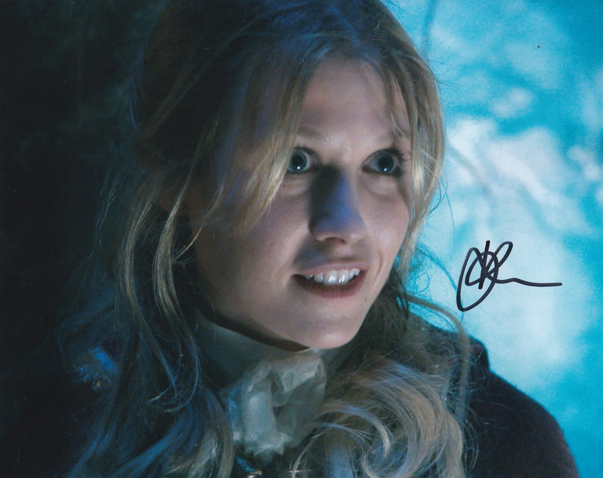 Rose Reynolds 10x8 signed in Black Once Upon a Time – Showmasters Comic ...