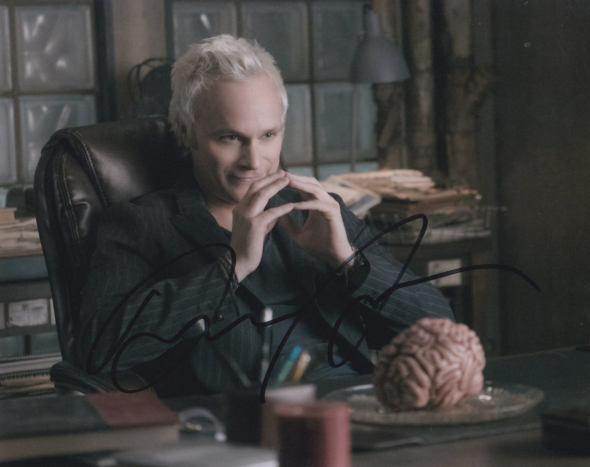 David Anders 10x8 signed in Black Once Upon A Time – Showmasters Comic ...