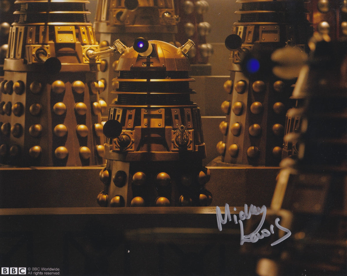 Mickey Lewis 10x8 signed in Silver Doctor who – Showmasters Comic Con ...